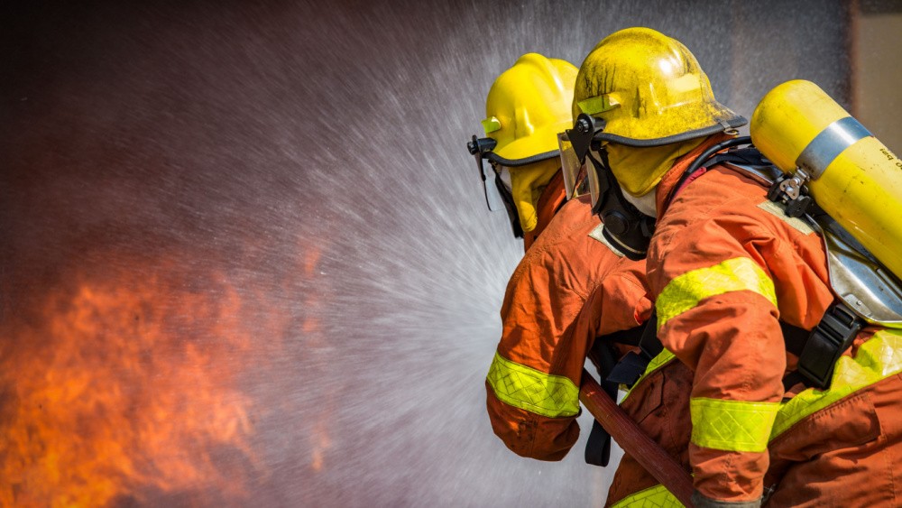 Firefighting in the EU: 390 600 professionals in 2024 | Kurzy.cz