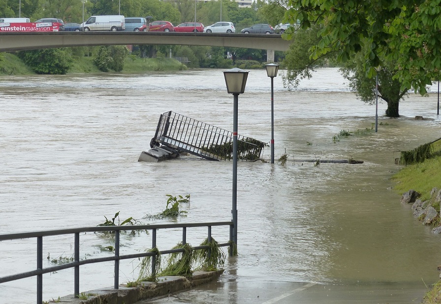 Od čtvrtka extrémní počasí. Průběžné informace k situaci
